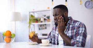 Why Does My Teeth Hurt When I Bite Down? - Find Local Dentists